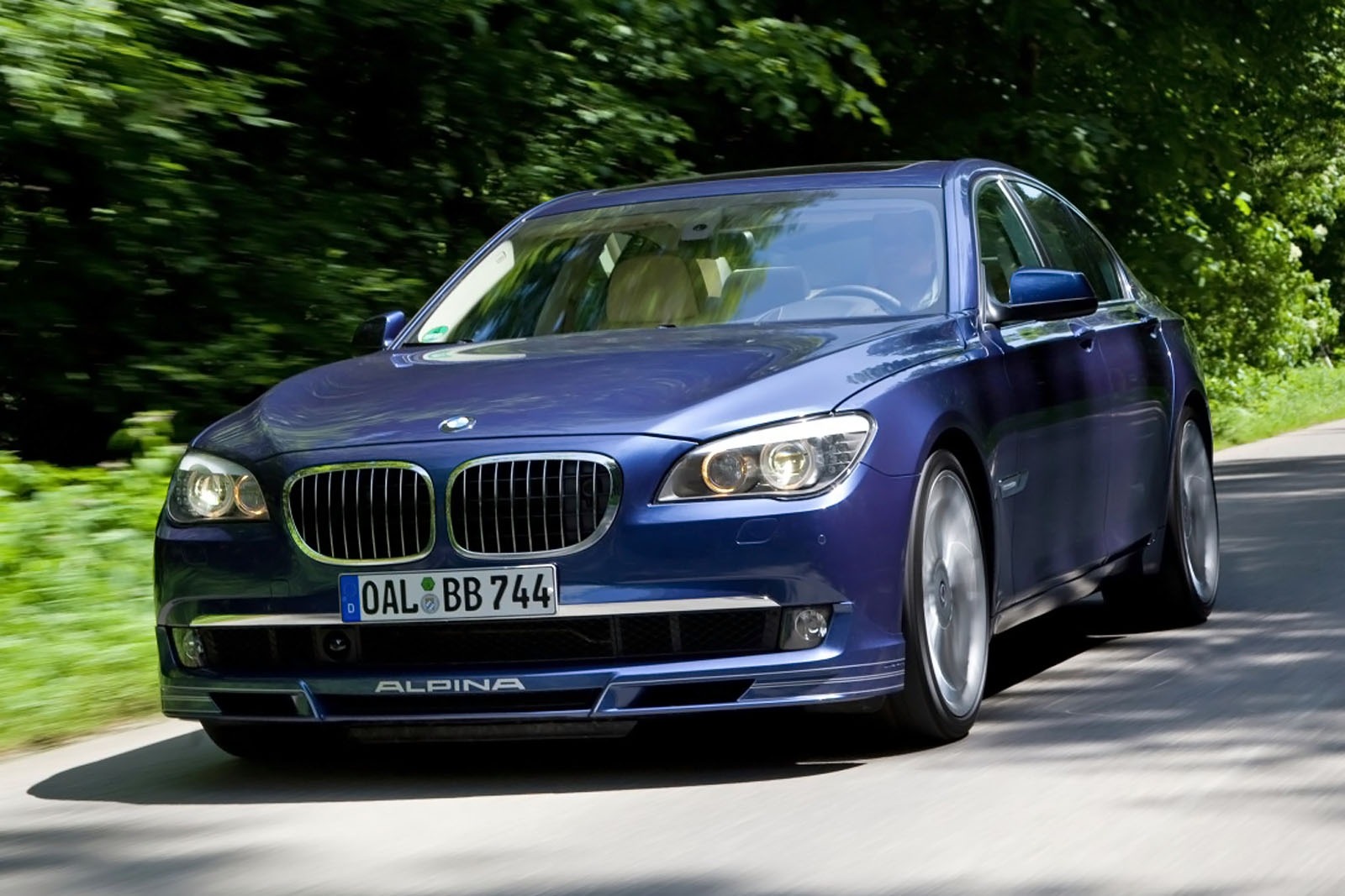2012 BMW Alpina B7 VINs, Configurations, MSRP & Specs - AutoDetective